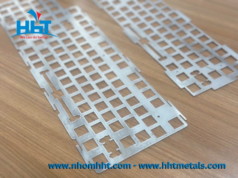 Gia công CNC plate bàn phím cơ bằng kim loại Nhôm - HHT Metals